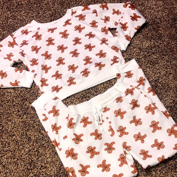 Pants & Jumpsuits | Gingerbread Man Matching Jogging Suit Like New ...